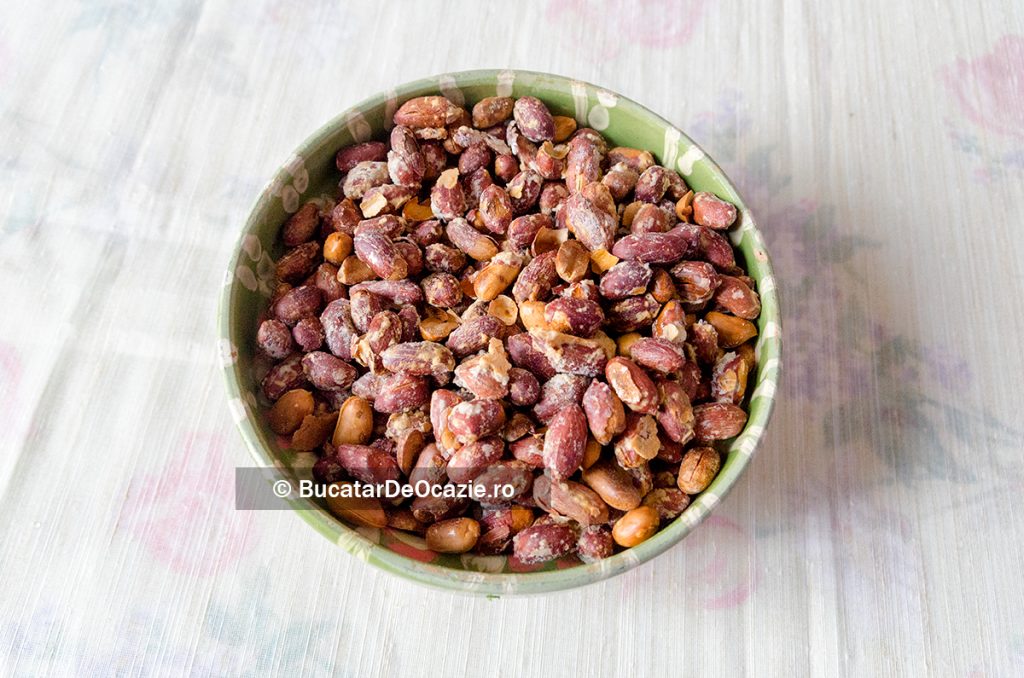 Arahide prajite | BucatarDeOcazie.ro | Retete simple, de facut acasa.